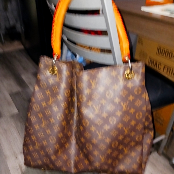 Bags | Louie Vuitton Purse | Poshmark